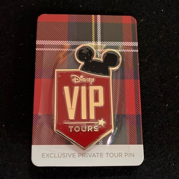 Disney | Jewelry | New 223 Walt Disney World Parks Mickey Mouse ...